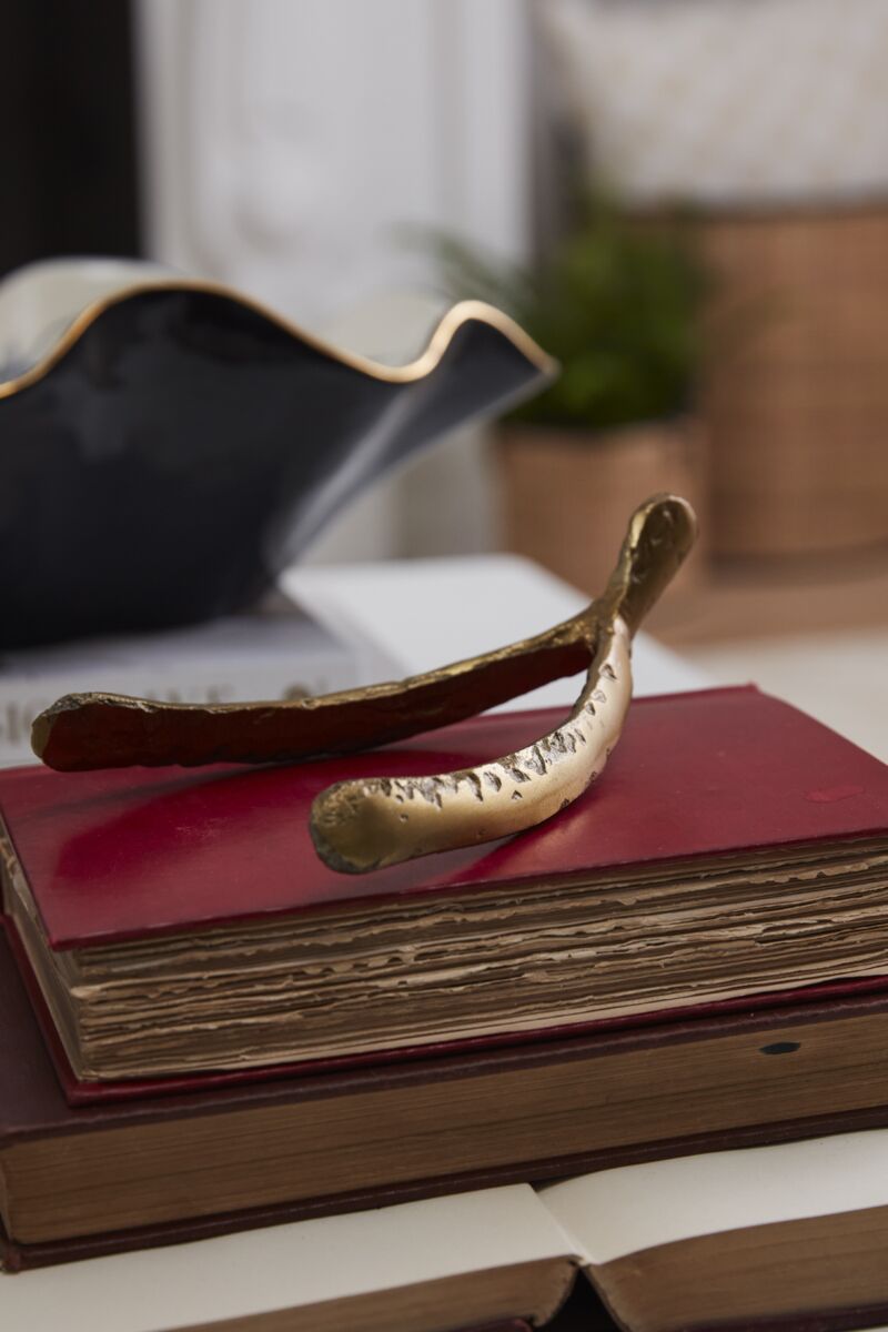 Wishbone Sculpture| Fourth and Main on Laurel